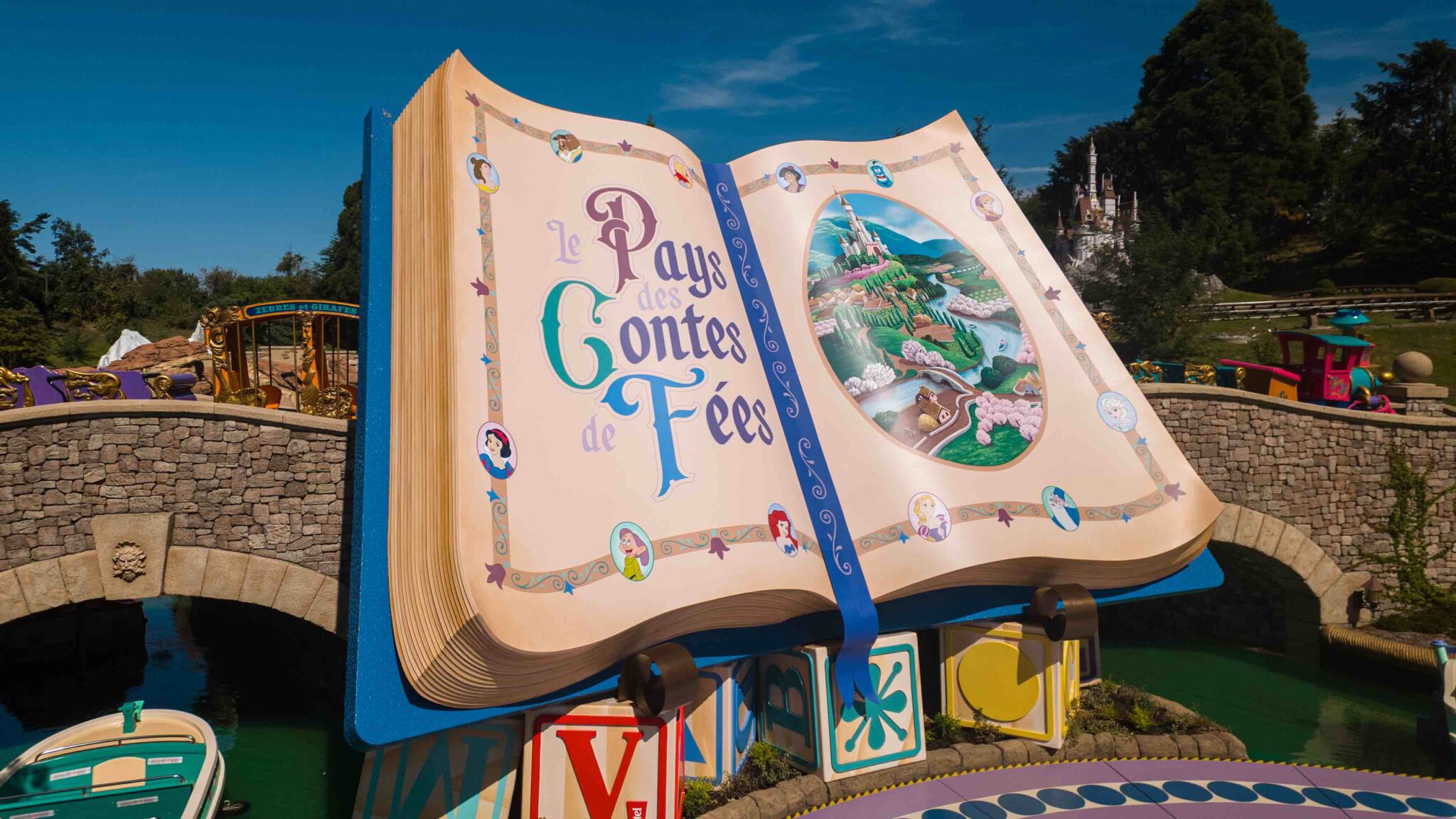 LE PAYS DES CONTES DE FÉES: THE LITTLE STORY OF A BIG ATTRACTION – Fans ...