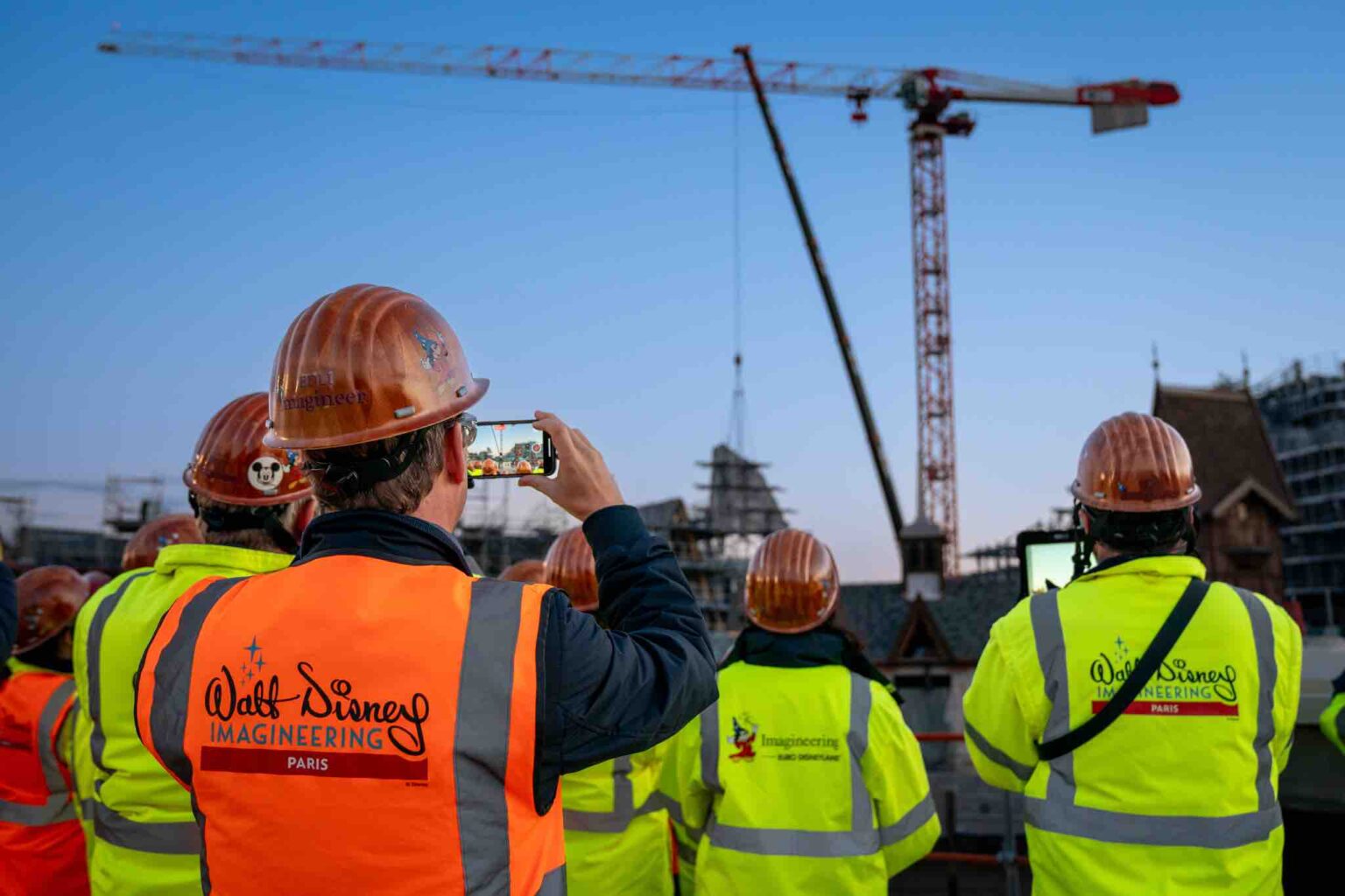 A new exciting milestone in the construction of World of Frozen – Fans ...